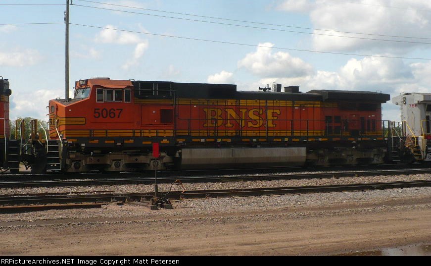 BNSF 5067
